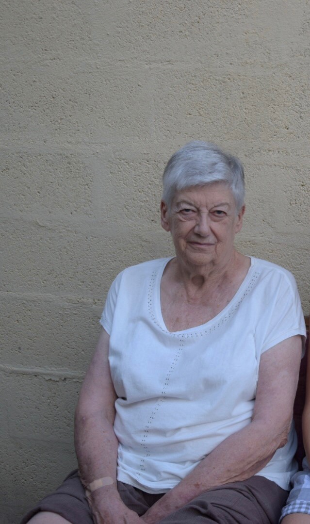 Avis de décès et d'obsèques de Mme Aline ROCCHI